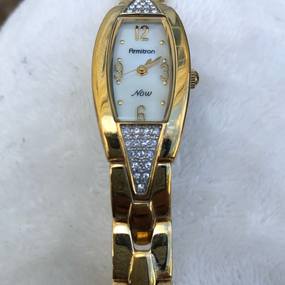 Vintage Womens 80s Armitron By Seiko Diamknd 14k G - Gem